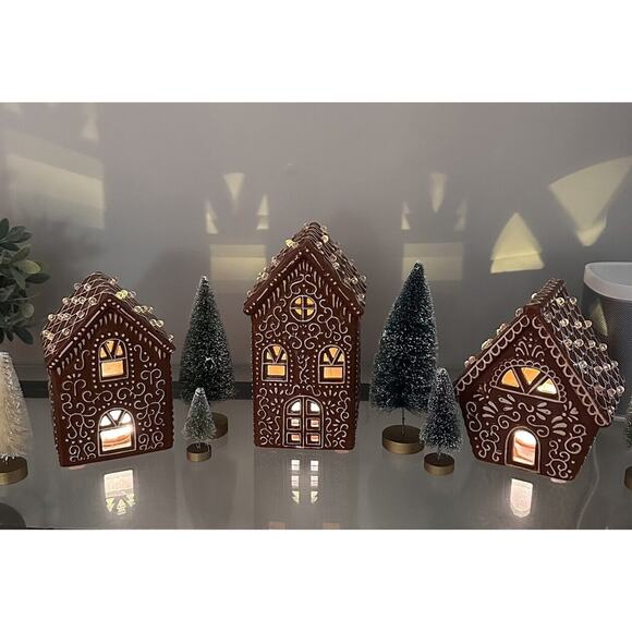 Merry Moments | Holiday | Aldi Ceramic Gingerbread House Lightup ...